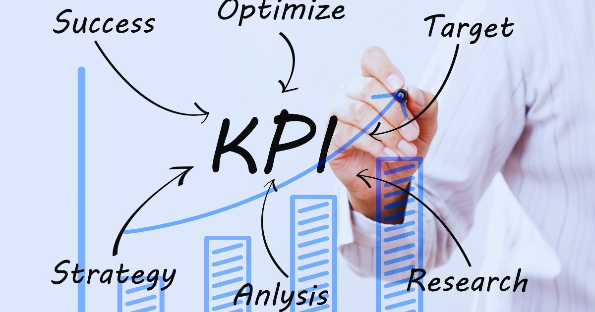 Best Sales Performance Tracking Techniques, Tips & Tools in 2025